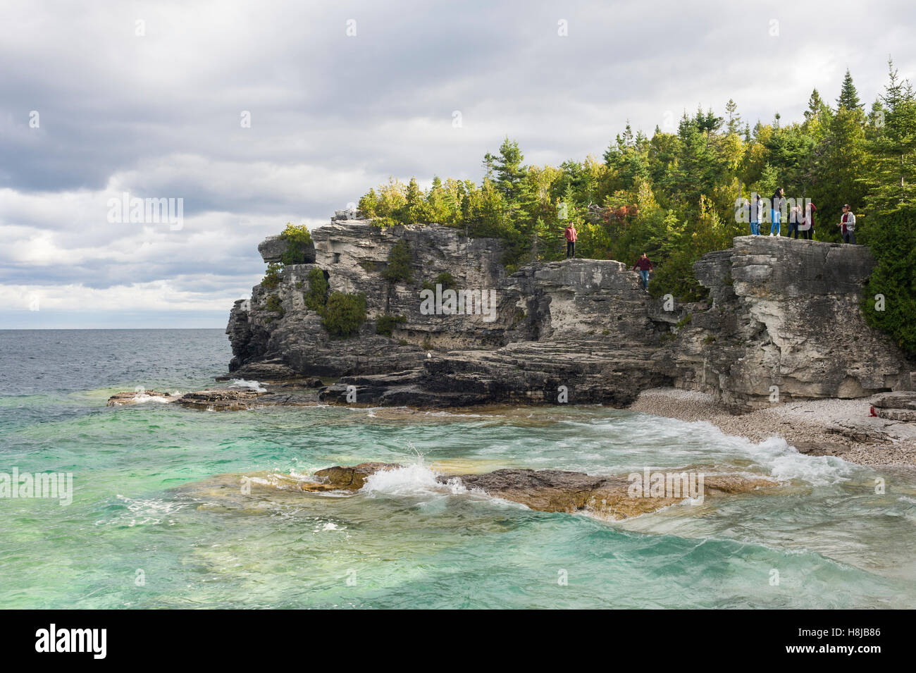 The Grotto, a top tourism attractions in Bruce Peninsula National Park ...