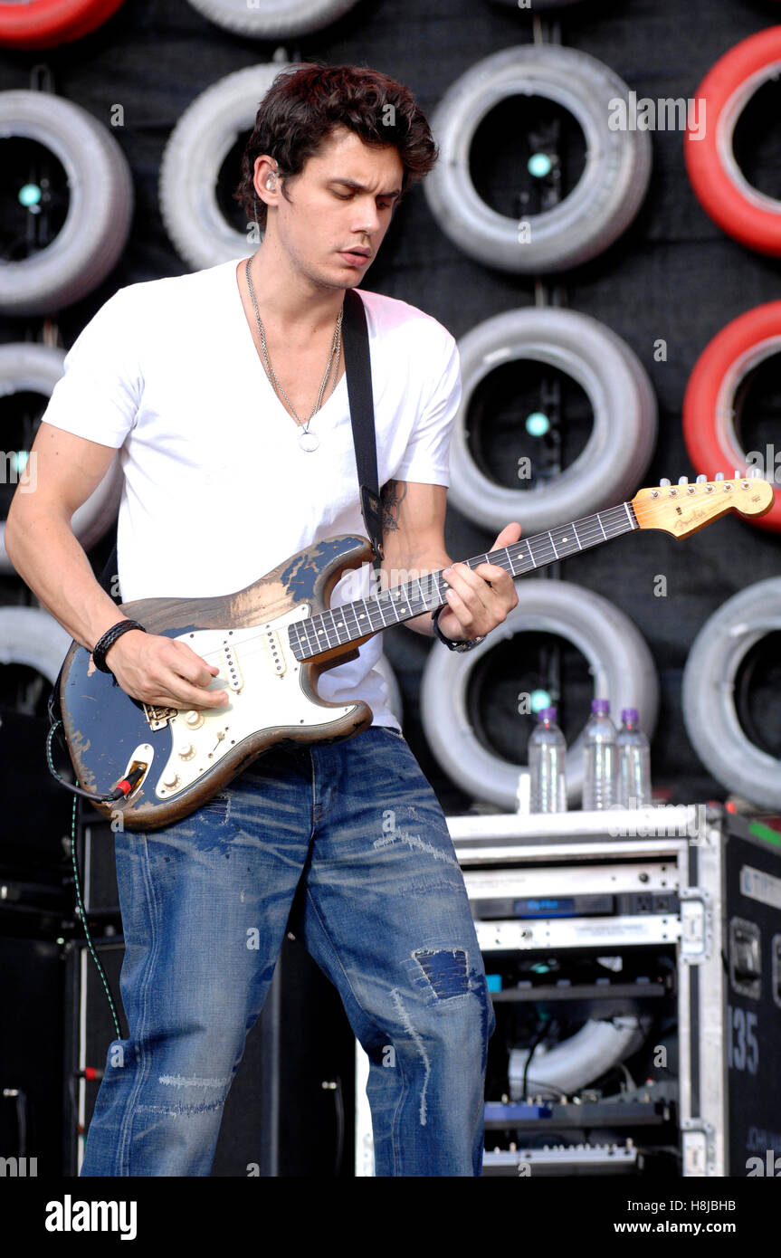 John Mayer performing at Live Earth New York at Giants Stadium in East ...