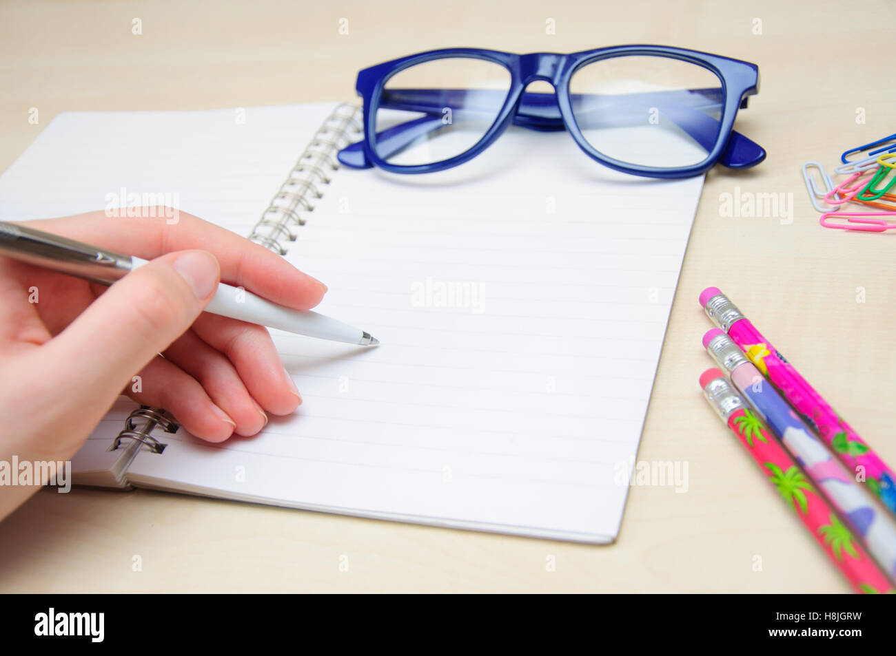 Letter writing paper white hi-res stock photography and images - Alamy