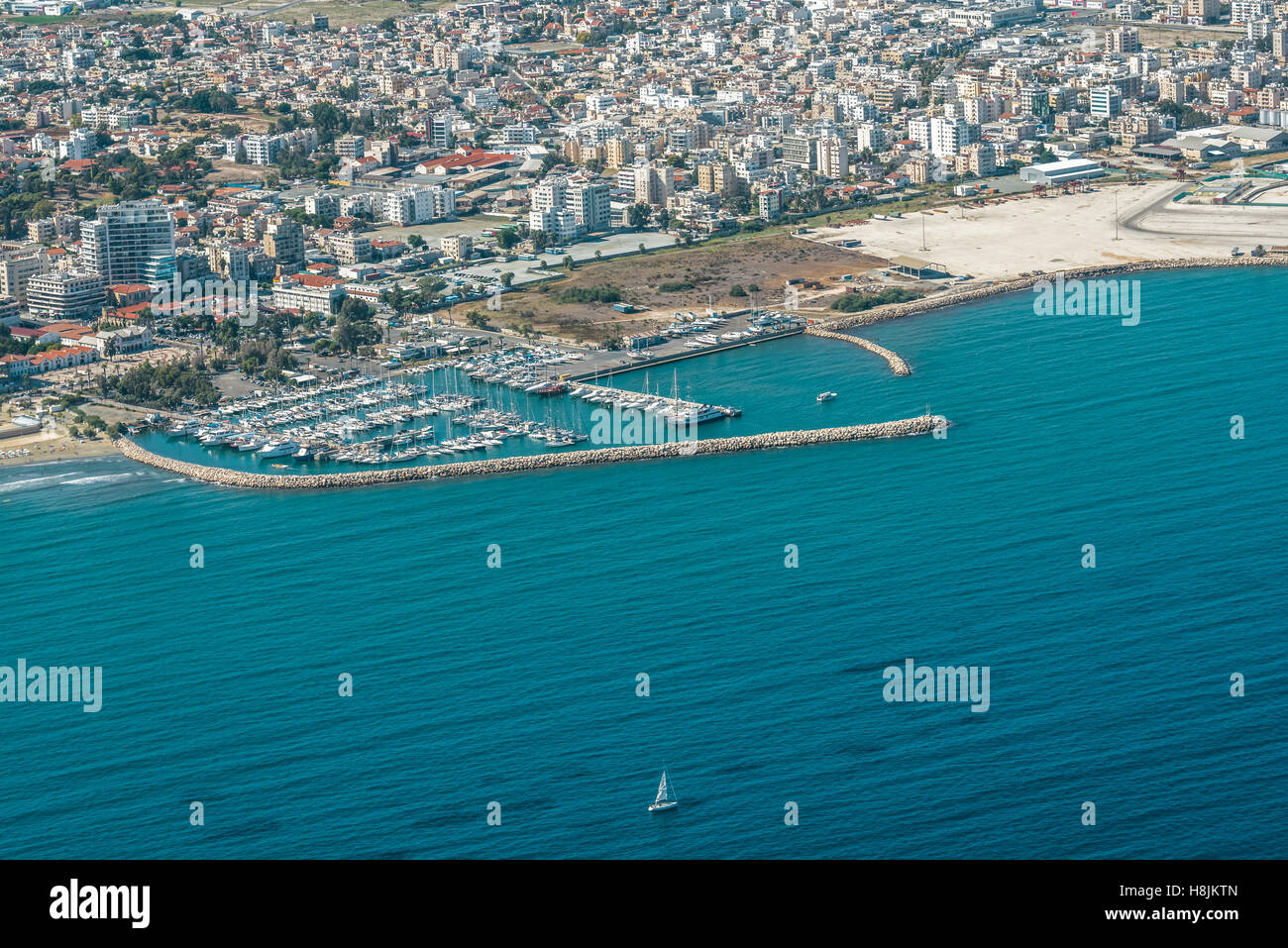 Sea port city hi-res stock photography and images - Alamy