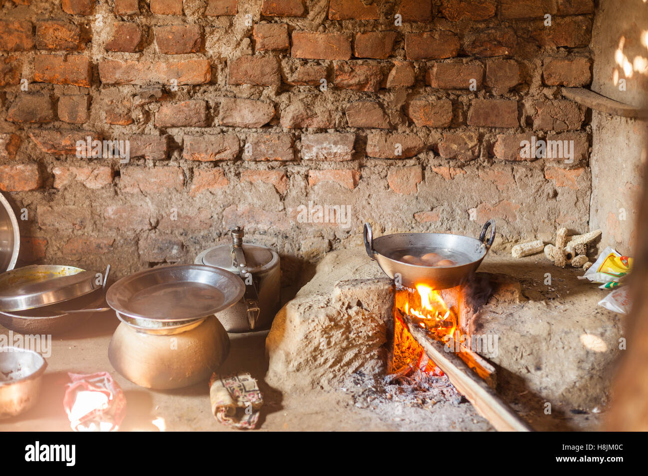 Nepal slum cooking hi-res stock photography and images - Alamy