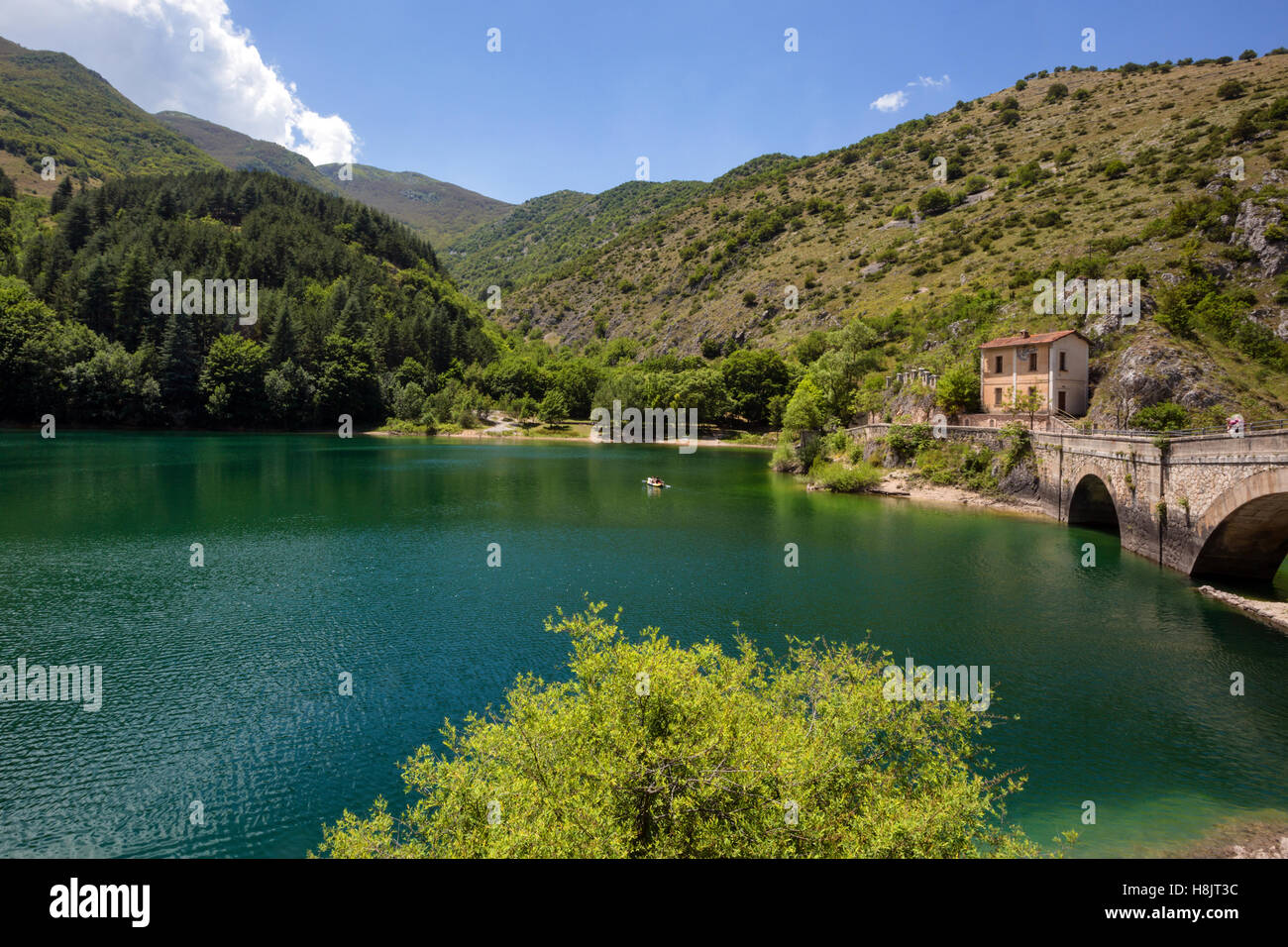 Abruzzo landscape hi-res stock photography and images - Alamy