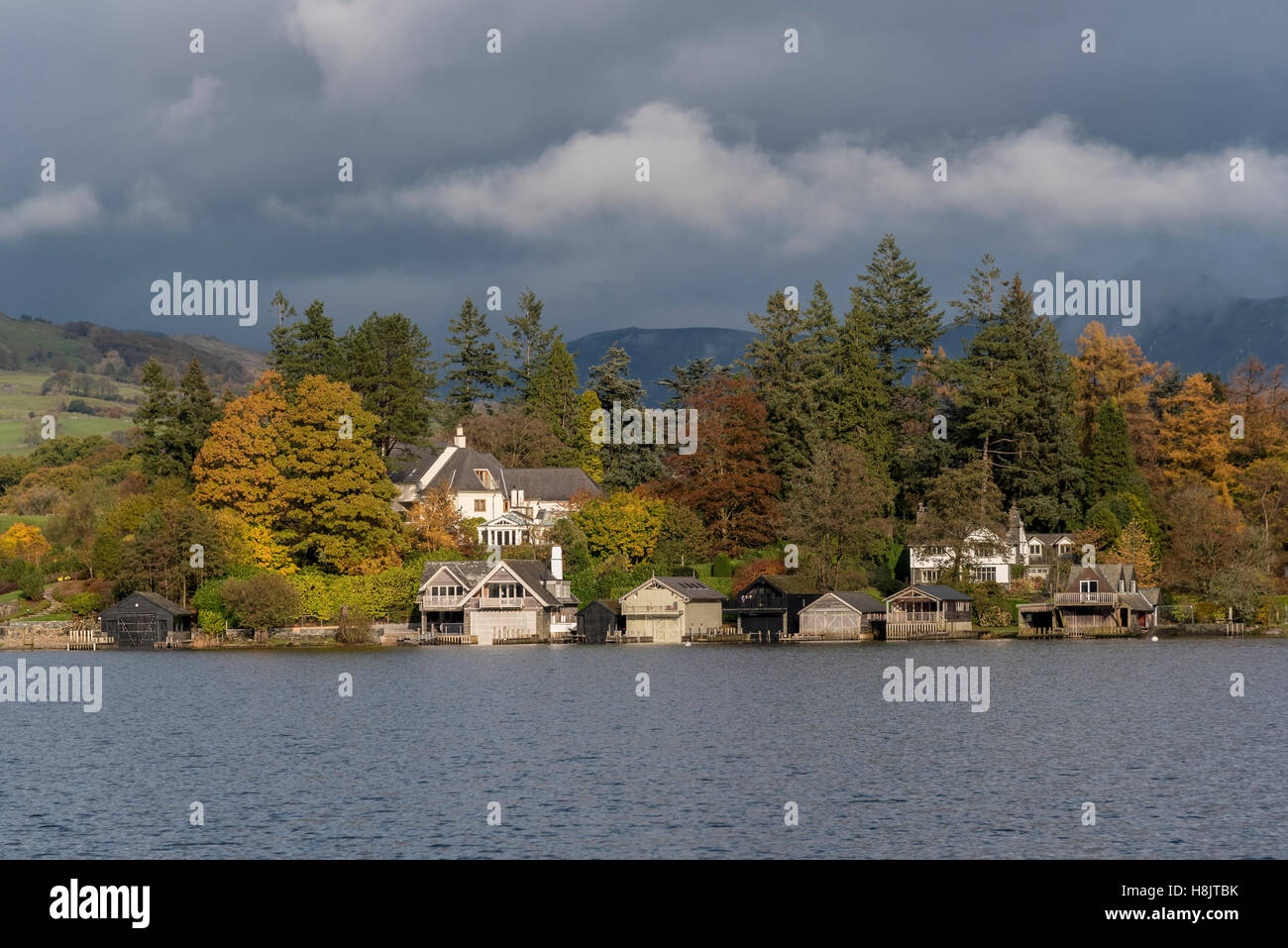 Lake windermere boathouses hi-res stock photography and images - Alamy