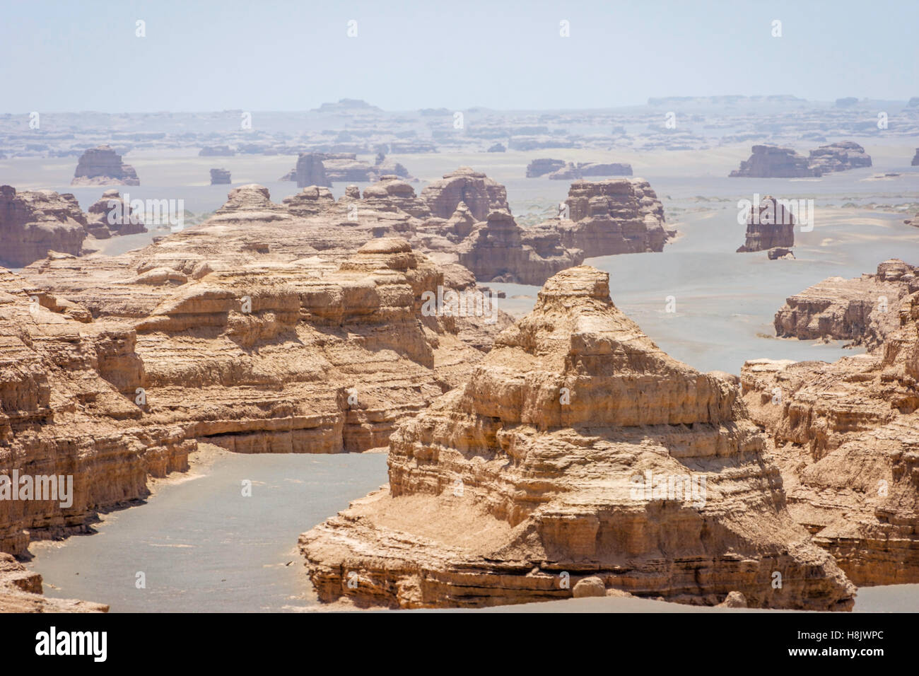 Dunhuang yardang national geopark hi-res stock photography and images ...