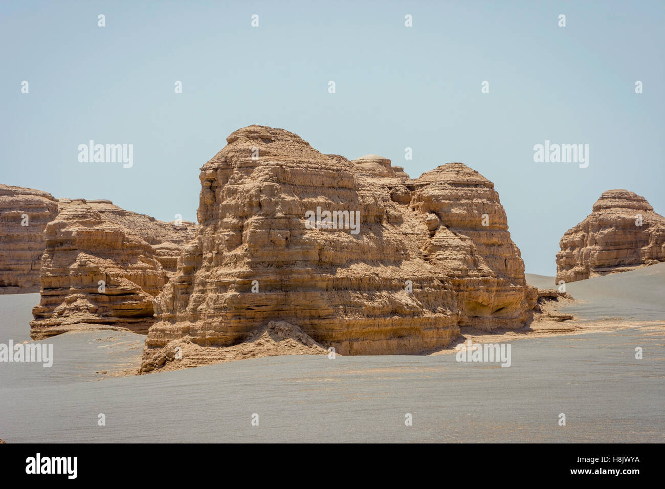 Rock formations in Dunhuang Yardang National Geopark, Gobi Desert ...
