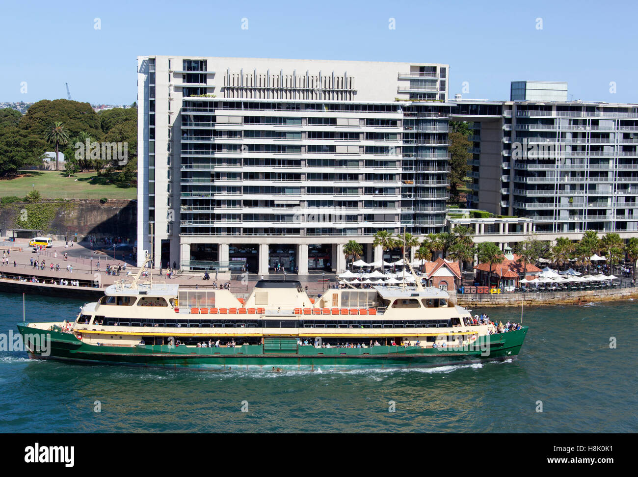 Sydney public transportation ferry hi-res stock photography and images ...