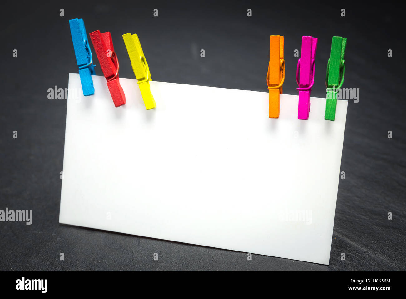 Clothes pegs memo hi-res stock photography and images - Alamy