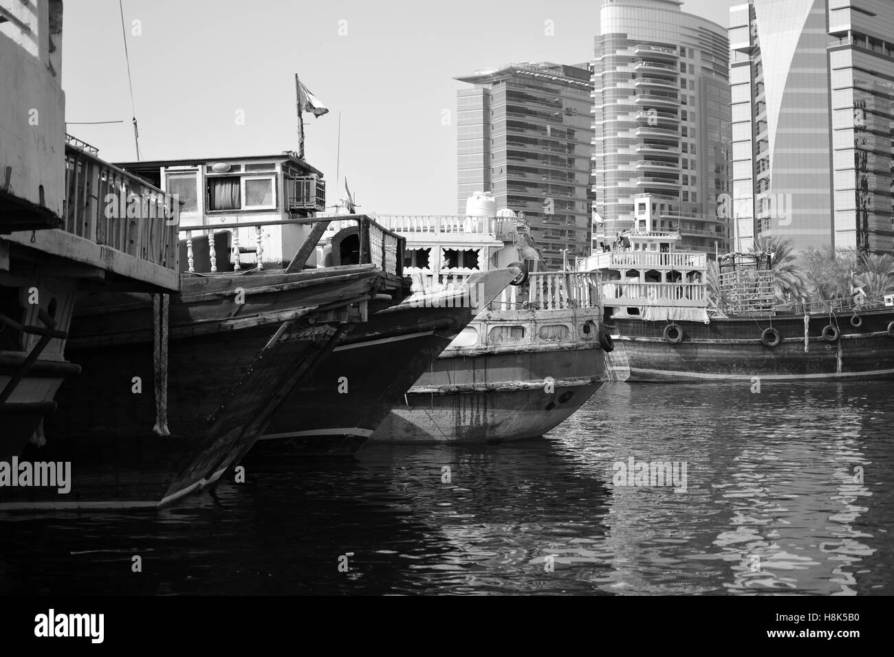 Pier sail boats in Black and White Stock Photos & Images - Alamy