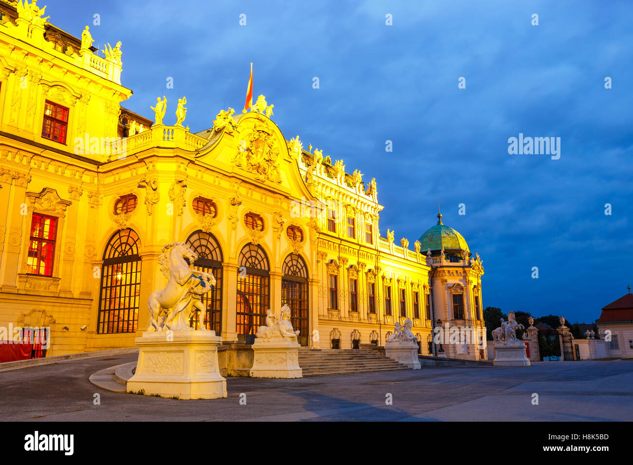Night view of Belvedere palace in Vienna, Austria Stock Photo - Alamy