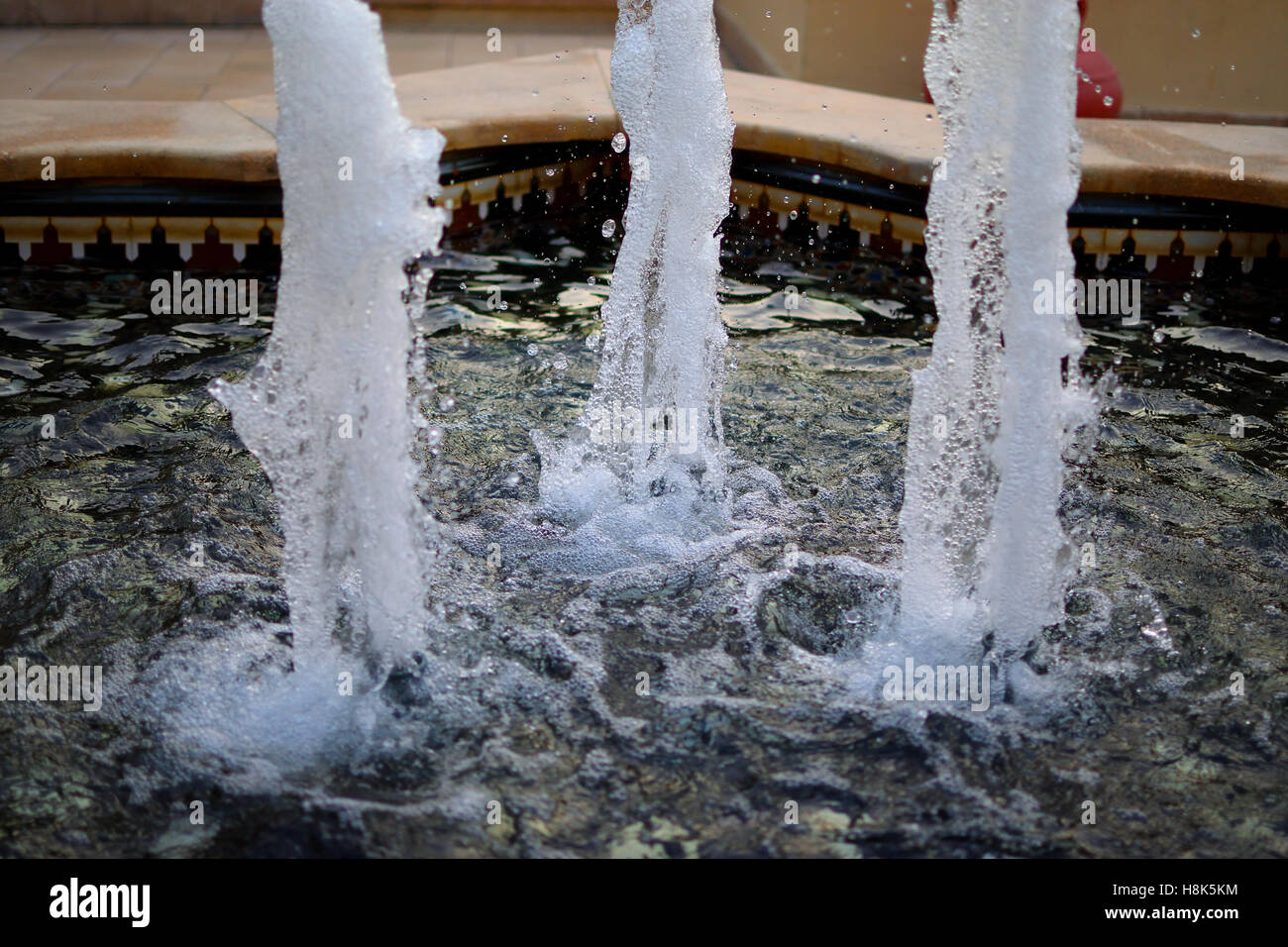 Dubai water feature hi-res stock photography and images - Alamy