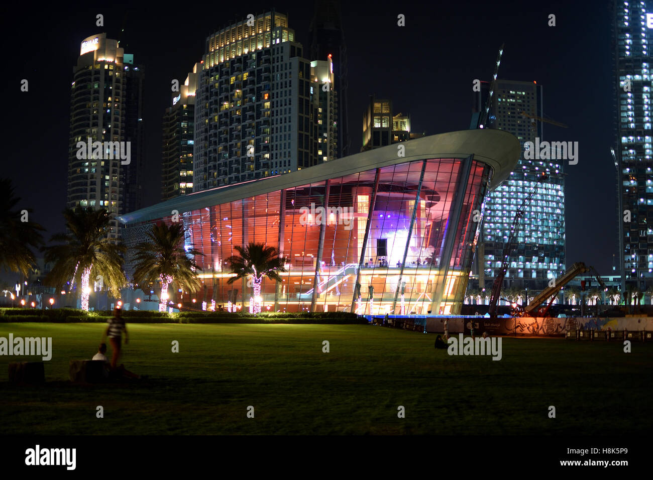 Dubai Opera house at night Stock Photo - Alamy