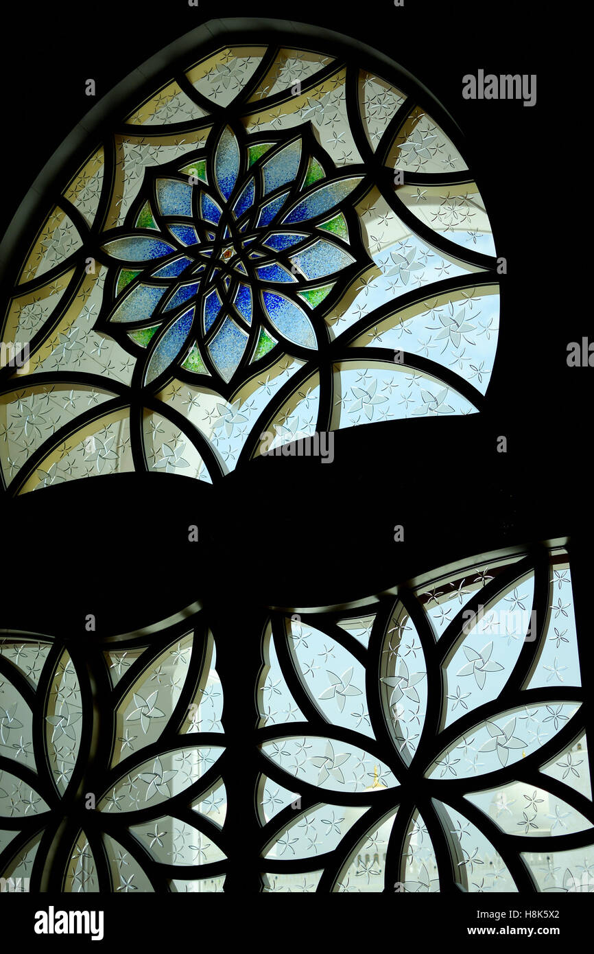 Mosque window detail hi-res stock photography and images - Alamy