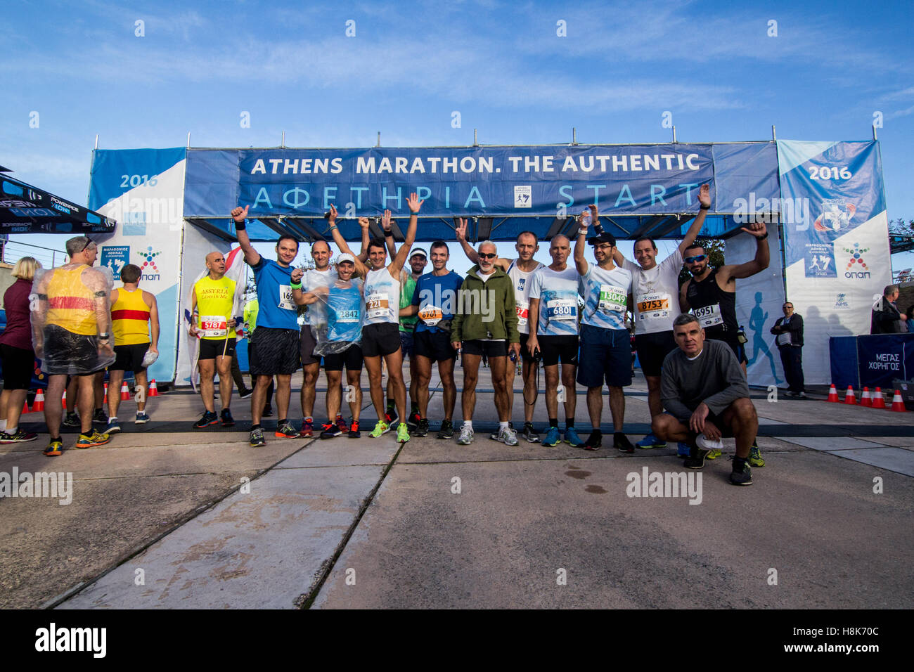 Athens, Greece. 13th Nov, 2016. Runners pose at the starting point of ...