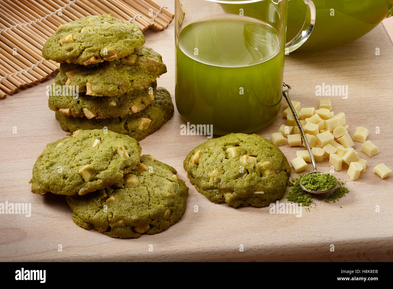 Matcha green tea biscuits hi-res stock photography and images - Alamy