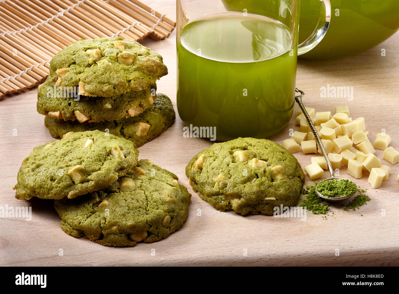 Matcha green tea biscuits hi-res stock photography and images - Alamy