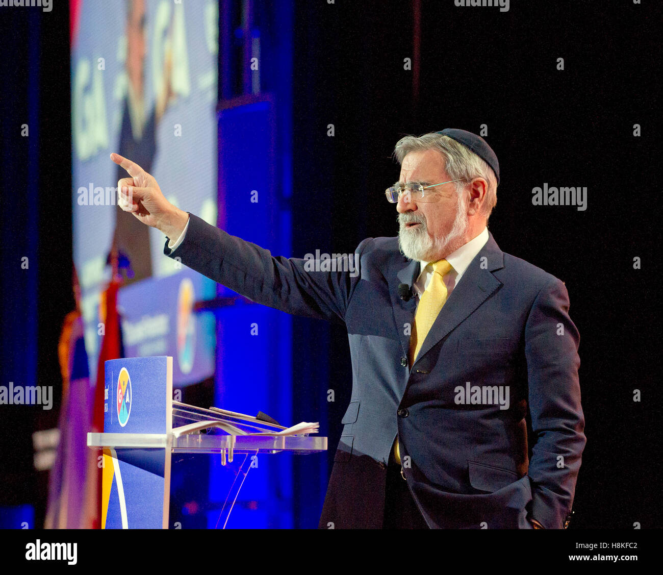 Lord Rabbi Jonathan Sacks addresses the General Assembly of the Jewish ...