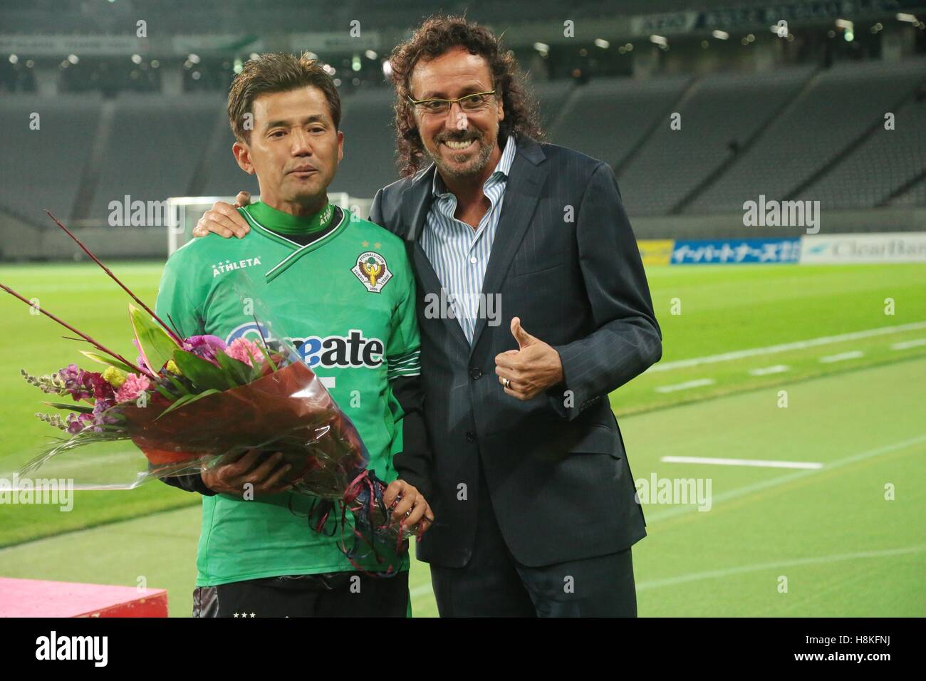 Tokyo, Japan. 12th Nov, 2016. (L-R) Hideki Nagai (Verdy), Rui Ramos Football /Soccer : 2016 J2 ...