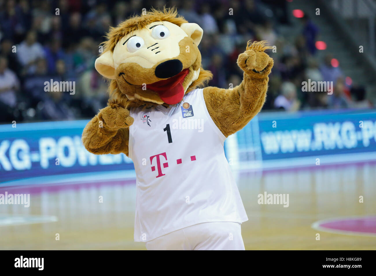 Maskottchen hi-res stock photography and images - Alamy