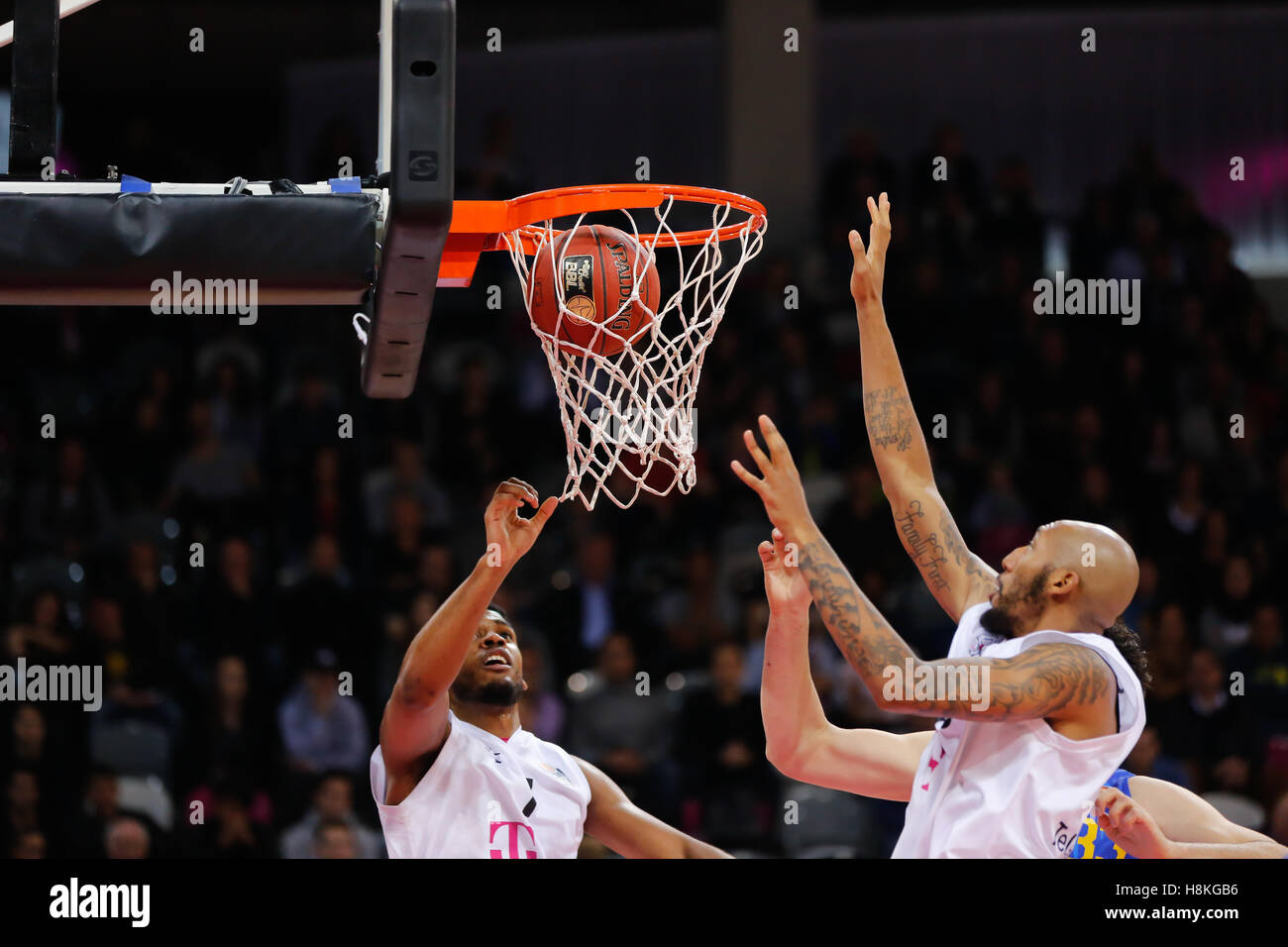 Basketball, Bundesliga, matchday 9, Telekom Baskets Bonn vs Basketball ...