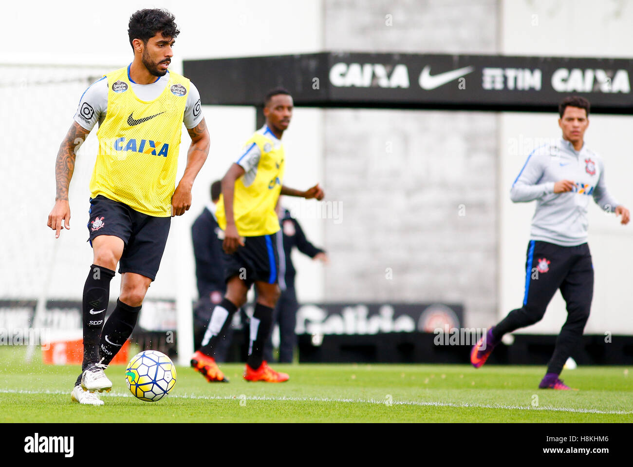 SÃO PAULO, SP - 14.11.2016: TREINO DO CORINTHIANS - Vilson during ...