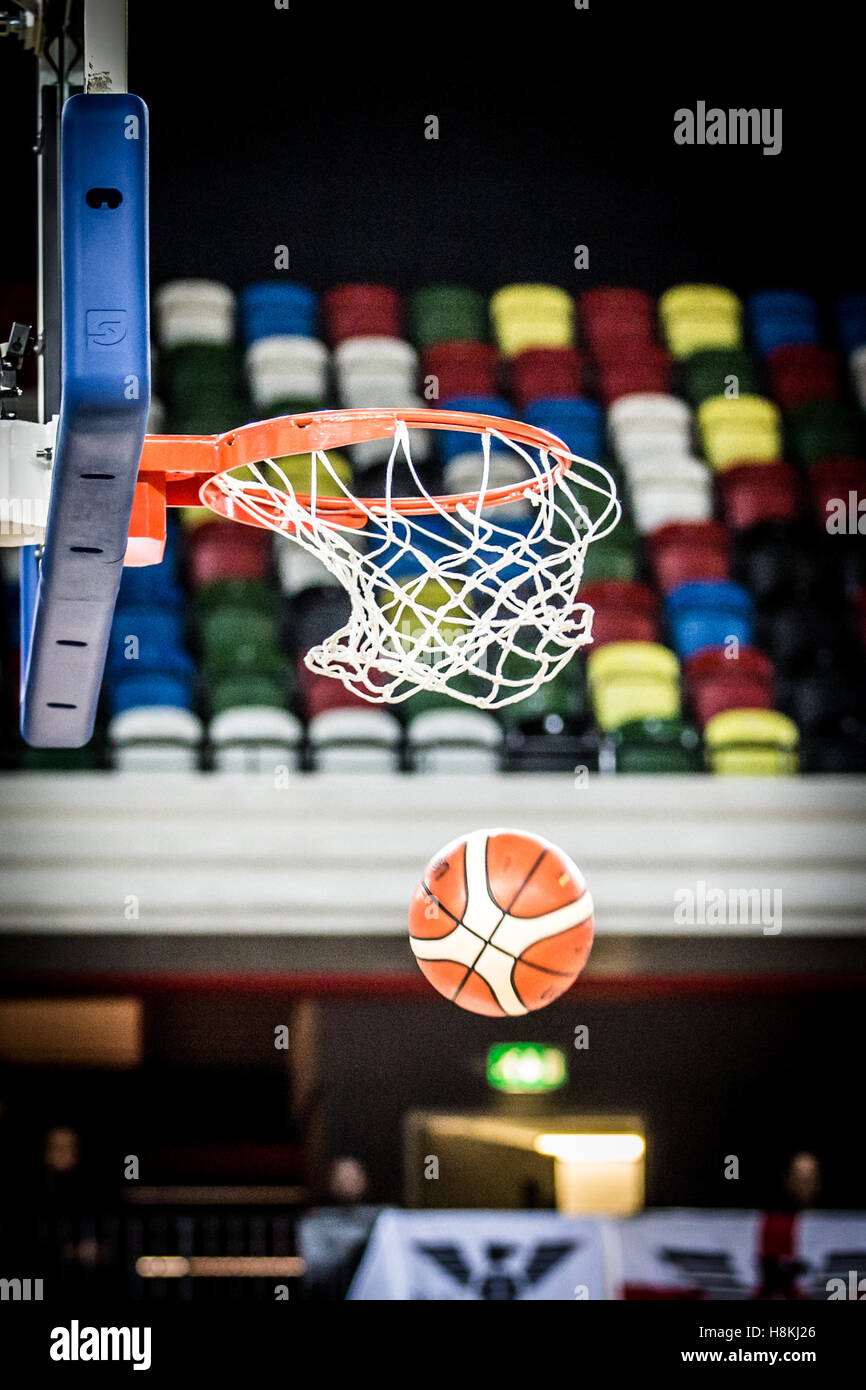 London lions basketball hi-res stock photography and images - Alamy