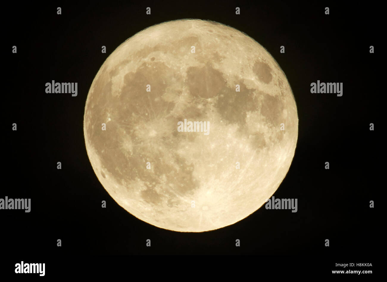 Full moon northern ireland hi-res stock photography and images - Alamy