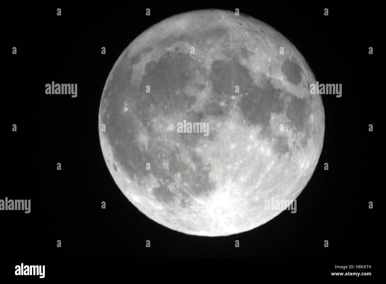 Newcastle upon Tyne, UK. 14th November, 2016. Supermoon biggest and the ...