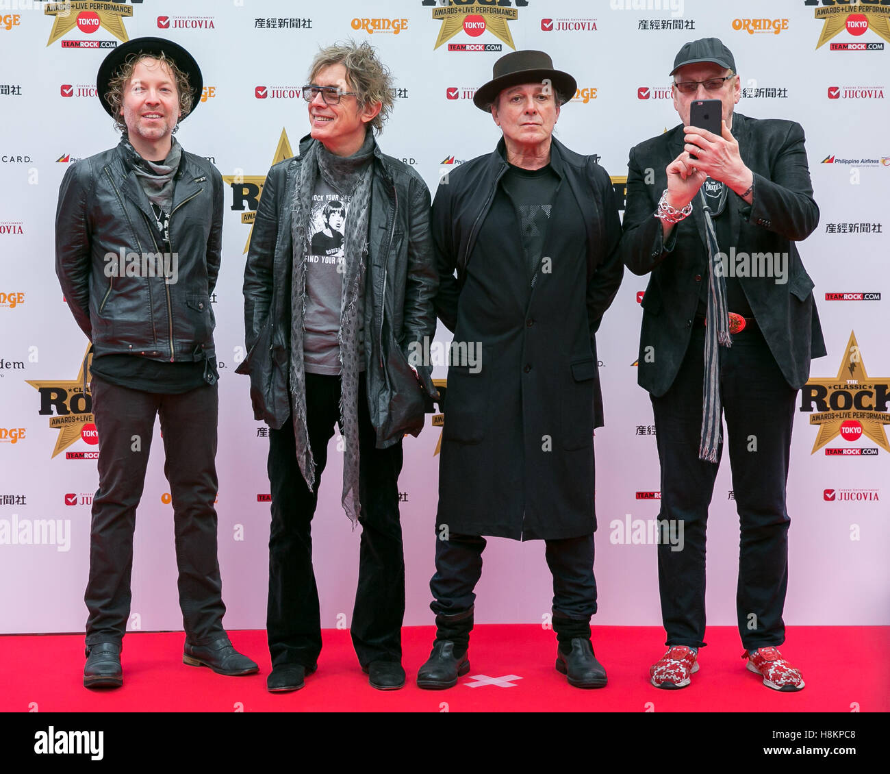 Cheap trick band hi-res stock photography and images - Alamy