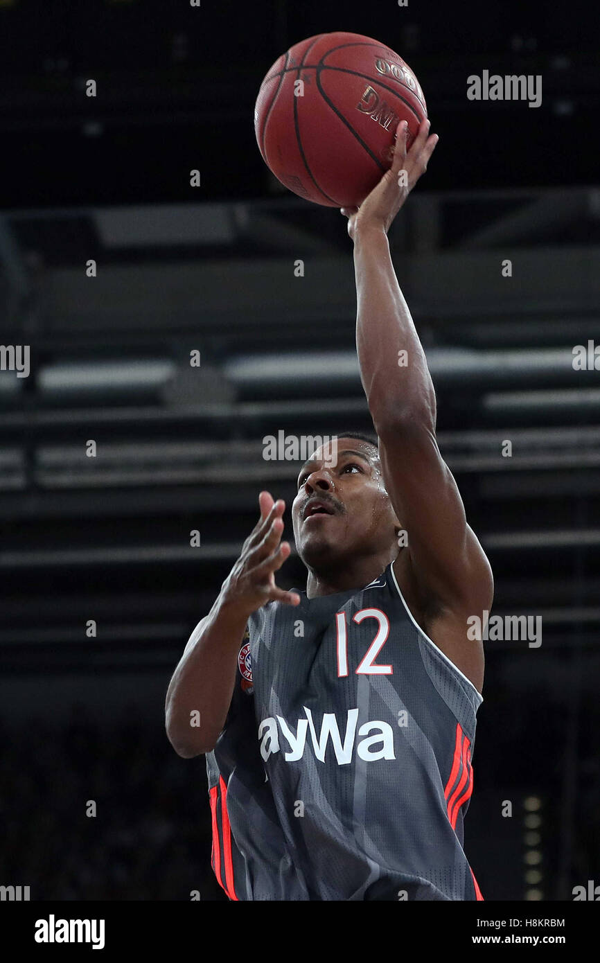 Munich's Alex Renfroe in action in the German basketball Bundesliga ...