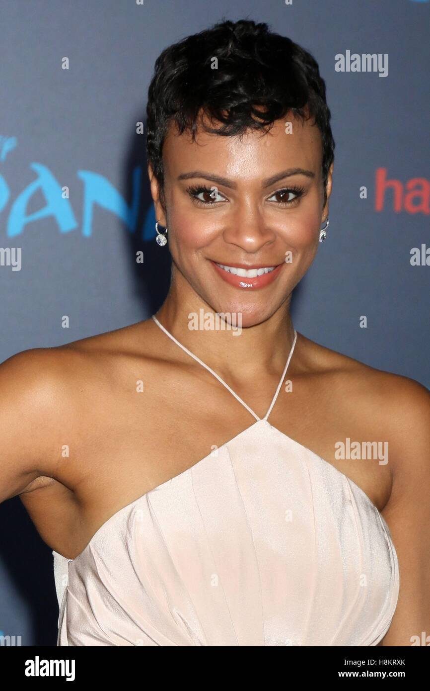 Los Angeles, CA, USA. 14th Nov, 2016. Carly Hughes at arrivals for ...