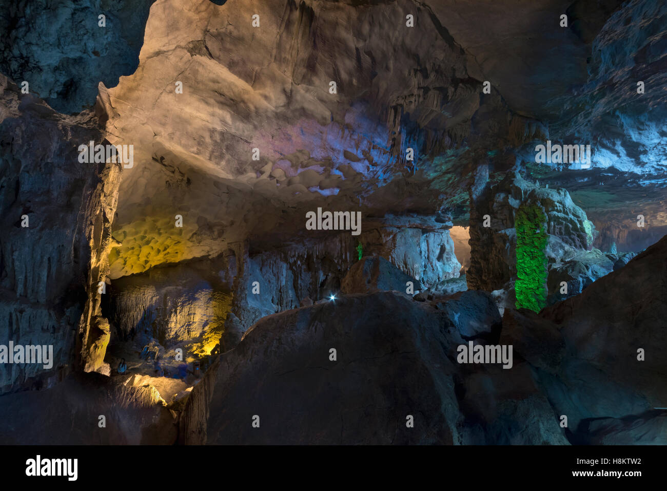 Tectonic cave hi-res stock photography and images - Alamy