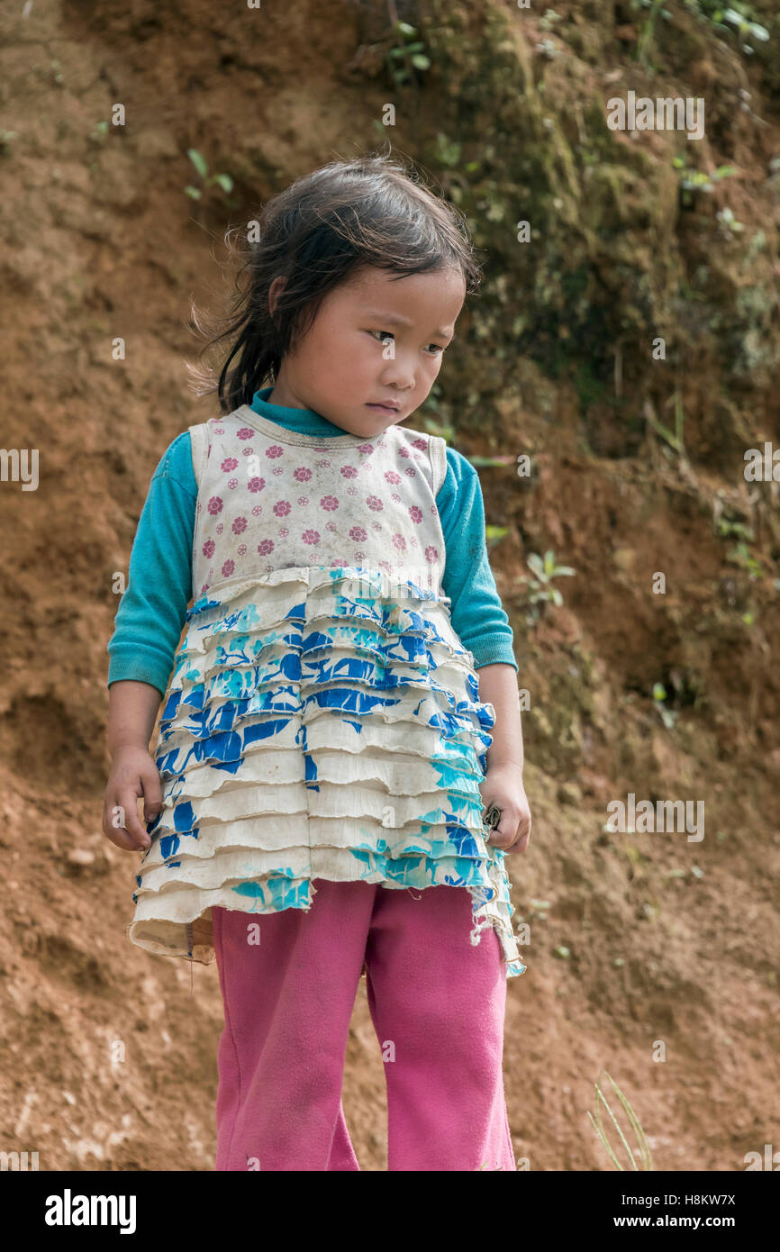 Shy little girl, Ta Van valley, Sa Pa, north Vietnam Stock Photo - Alamy