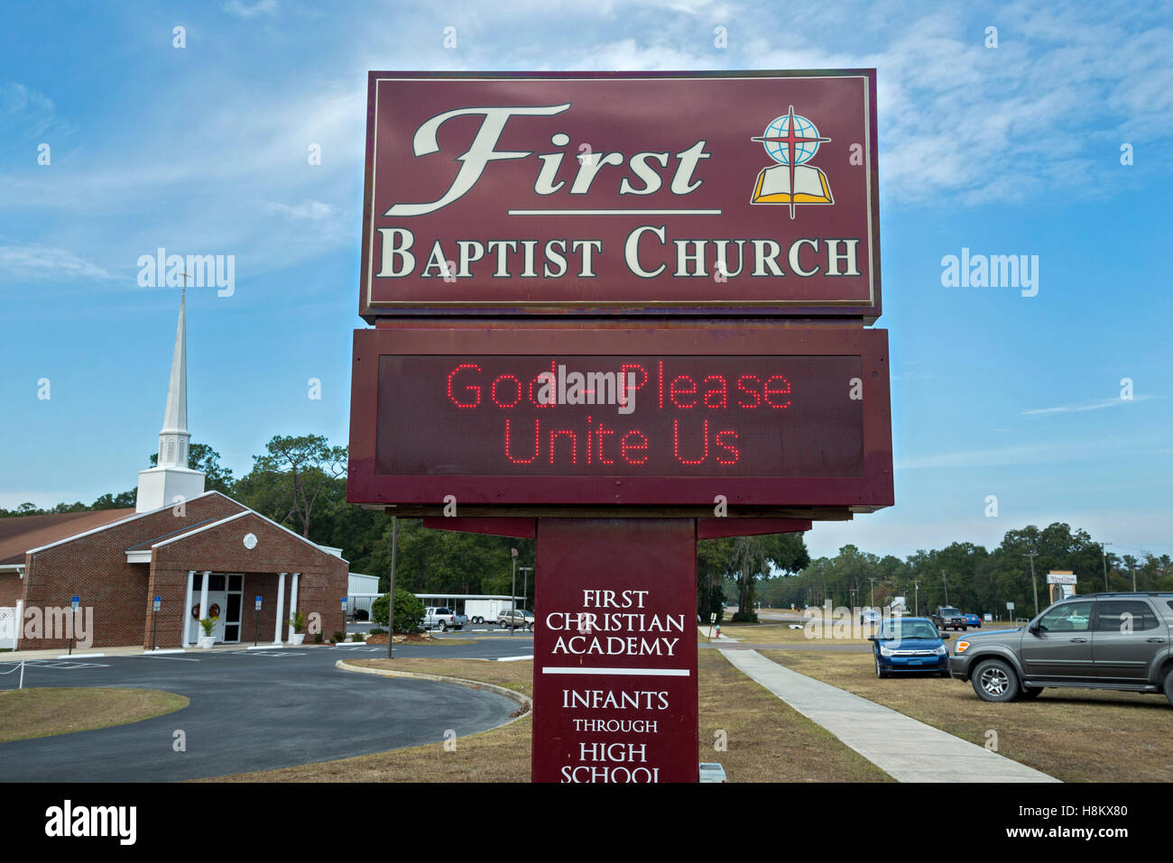 Pray for america sign hi-res stock photography and images - Alamy