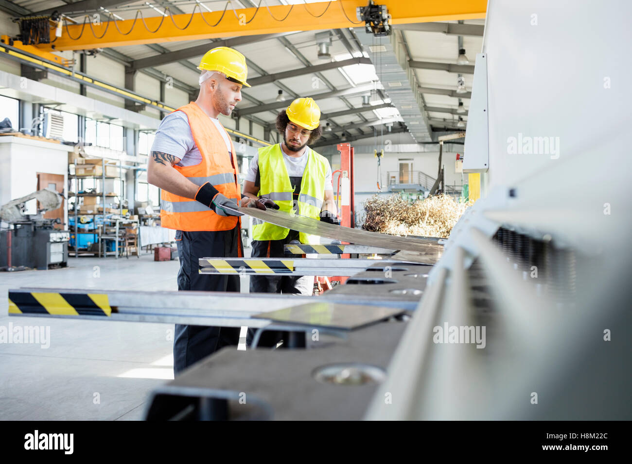 Sheet metal workers hi-res stock photography and images - Alamy