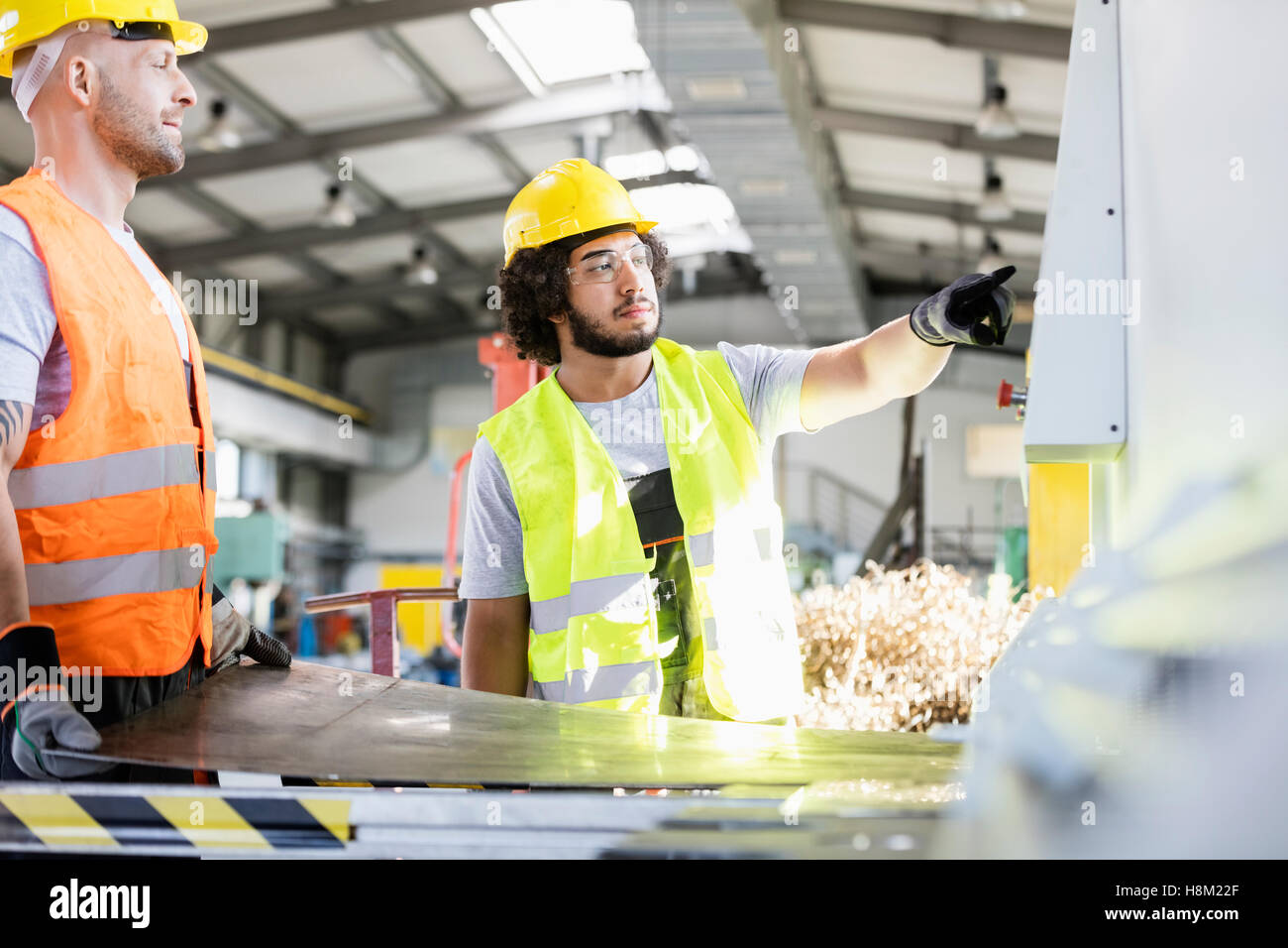 Manual manufacturing hi-res stock photography and images - Alamy