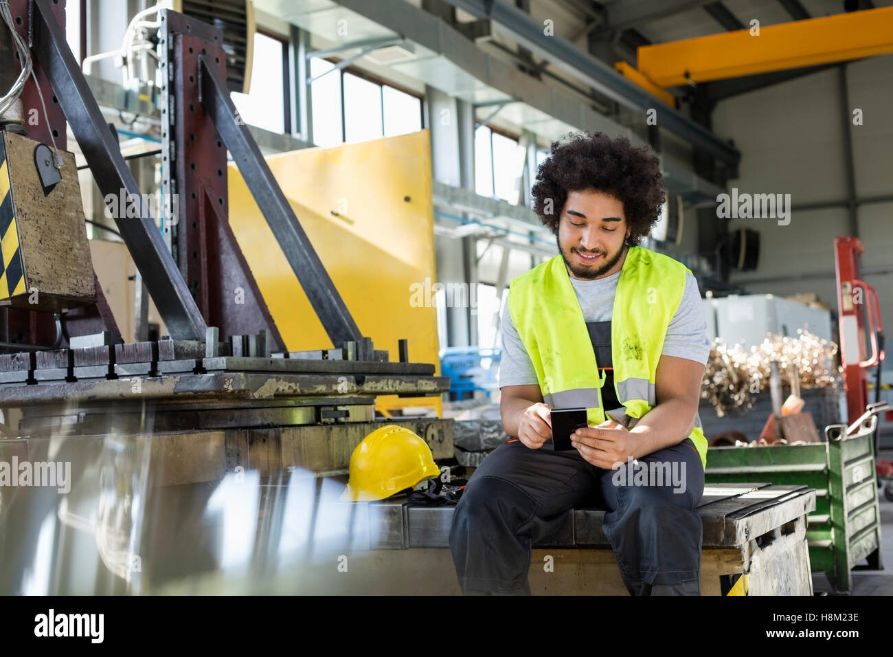 Manual worker phone hi-res stock photography and images - Alamy