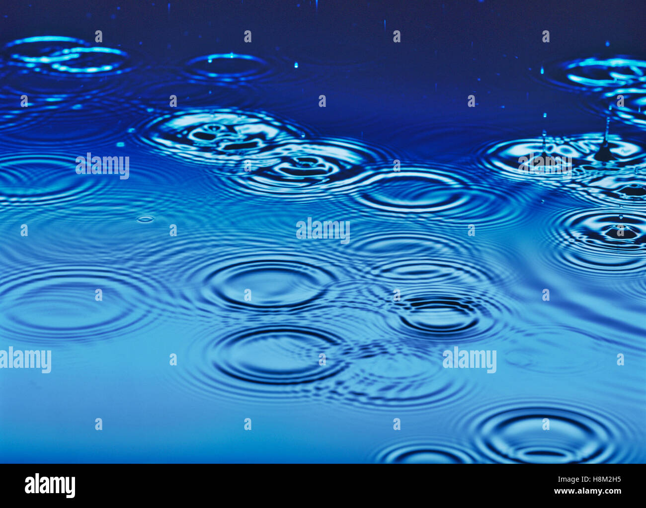 Rain falling on water Stock Photo, Royalty Free Image: 125830913 - Alamy
