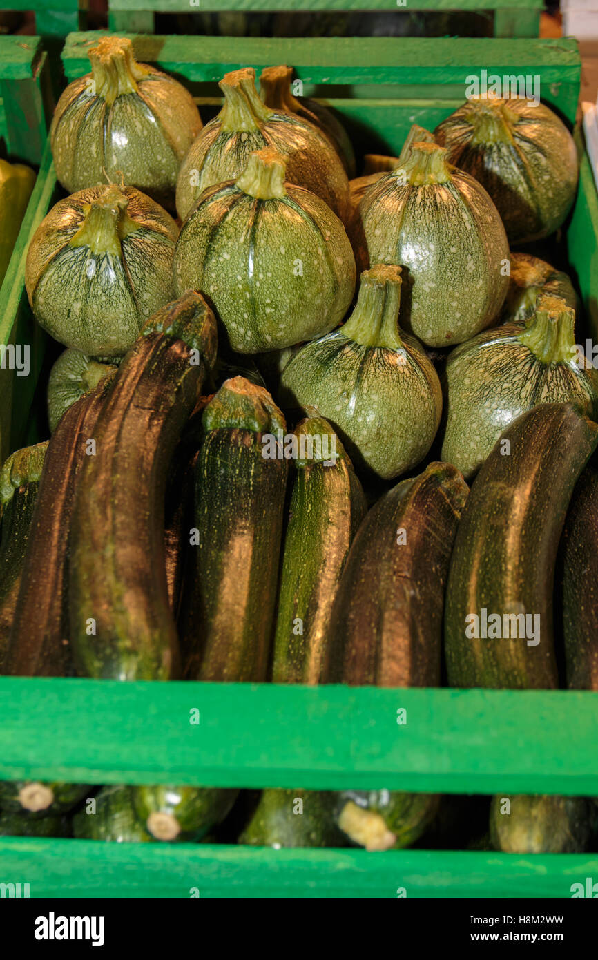 Group of Green Zucchini inside Wooden Box at Market, Courgette Stock ...