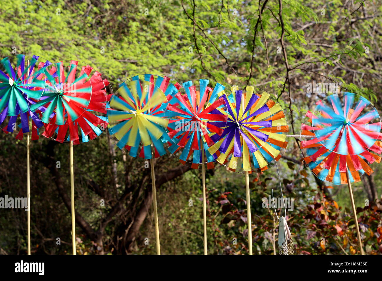 Pinwheel spinning icon hi-res stock photography and images - Alamy