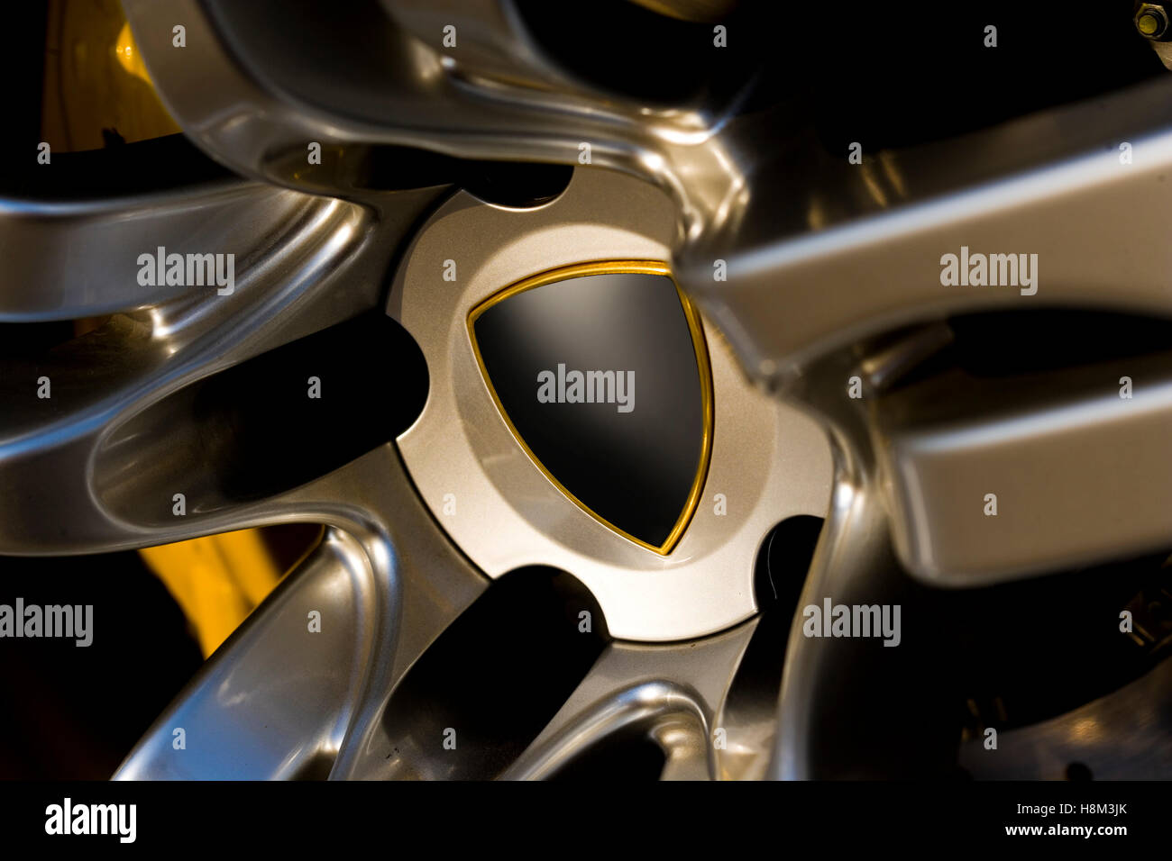 Magnesium alloy hi-res stock photography and images - Alamy