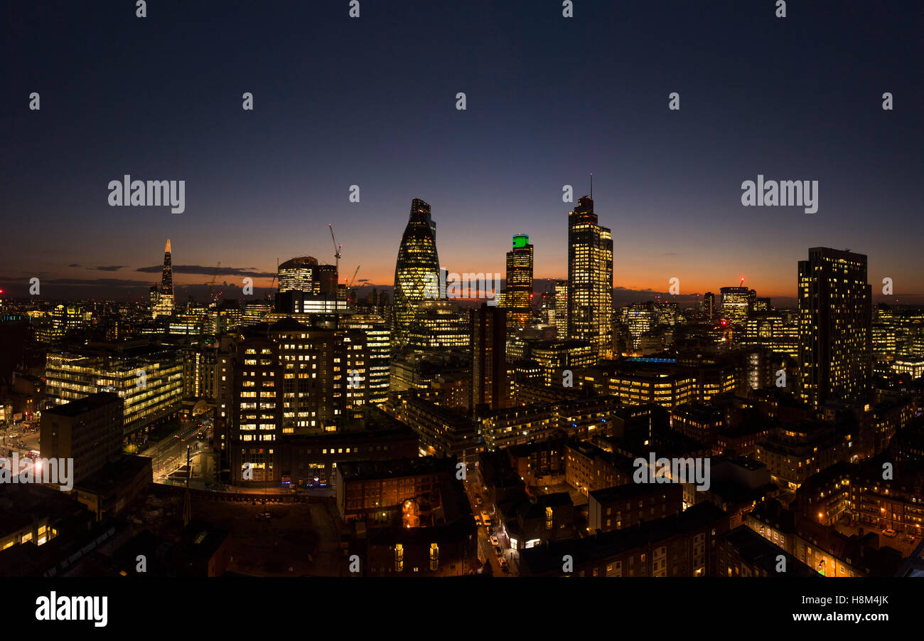 a London skyline, cityscape, high rise, skyscraper, the Gherkin, Tower ...