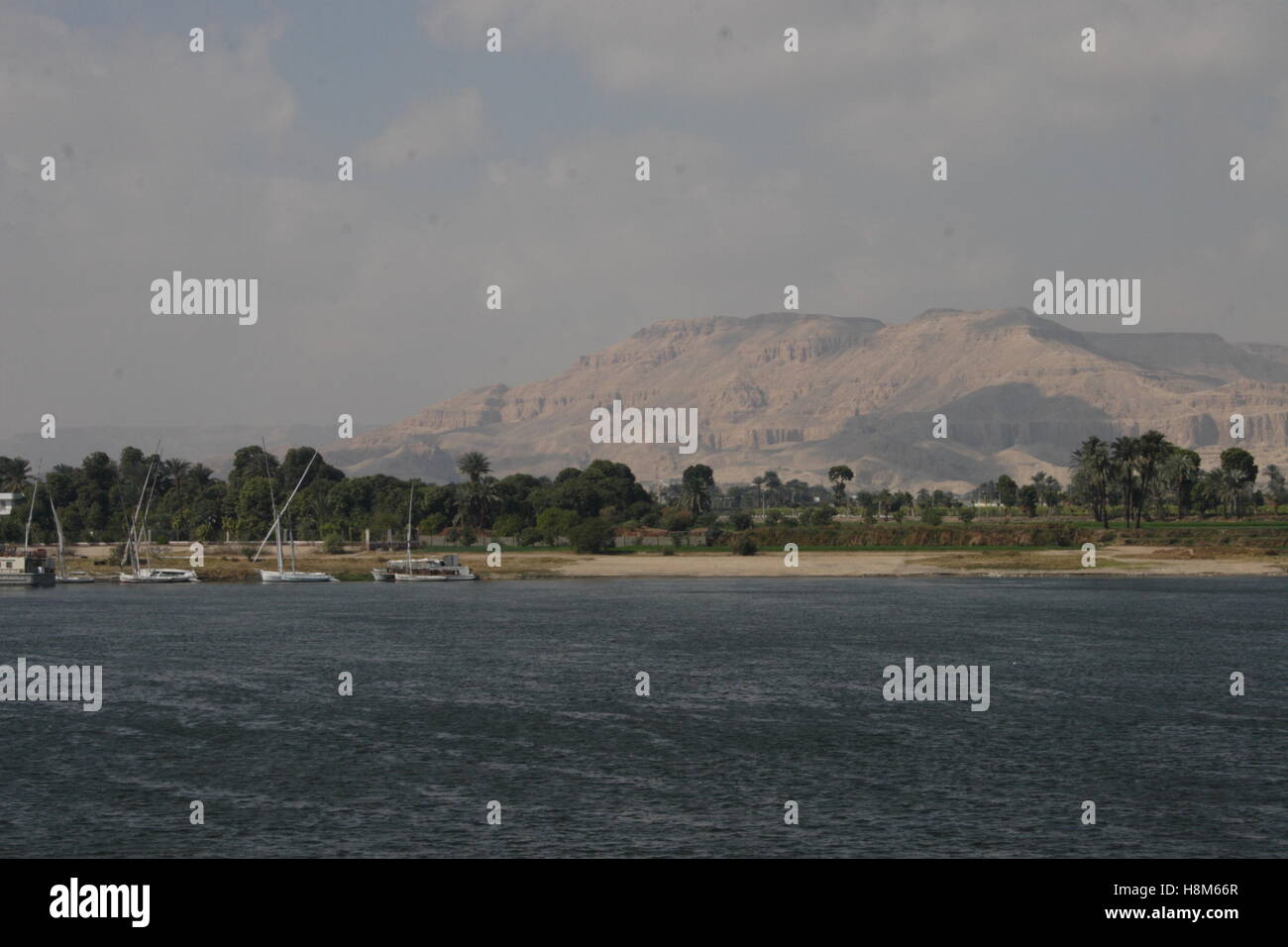 General view of the Nile with Mountains Stock Photo - Alamy