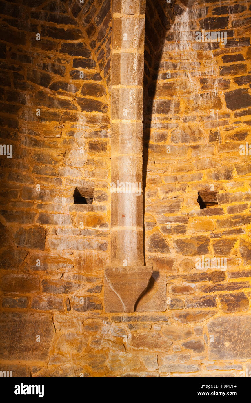Guedelon castle hi-res stock photography and images - Alamy