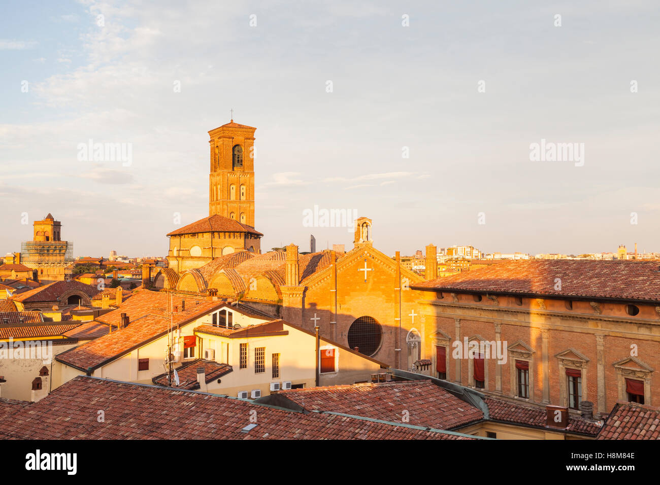 Basilica san giacomo maggiore bologna hi-res stock photography and ...