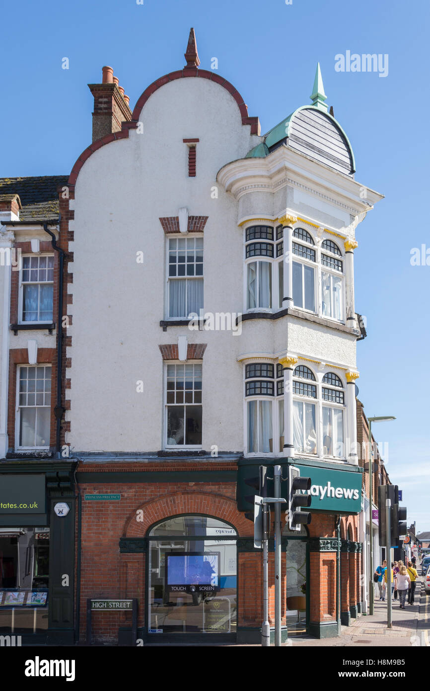 Mayhews building on corner High Street and Victoria Road, Horley ...