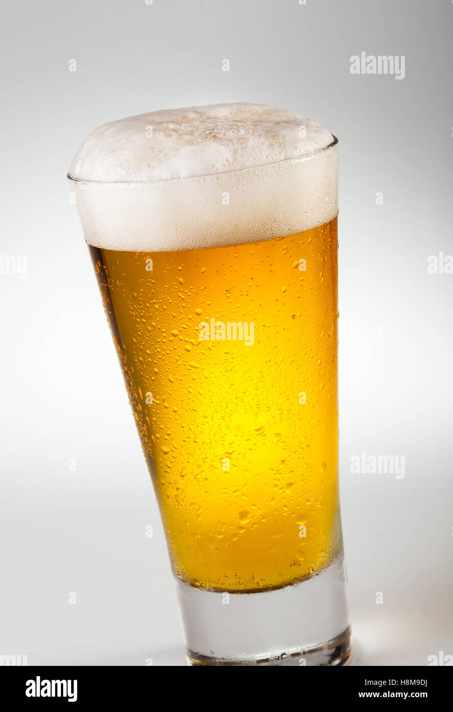 Ice cold glass of beer Stock Photo - Alamy