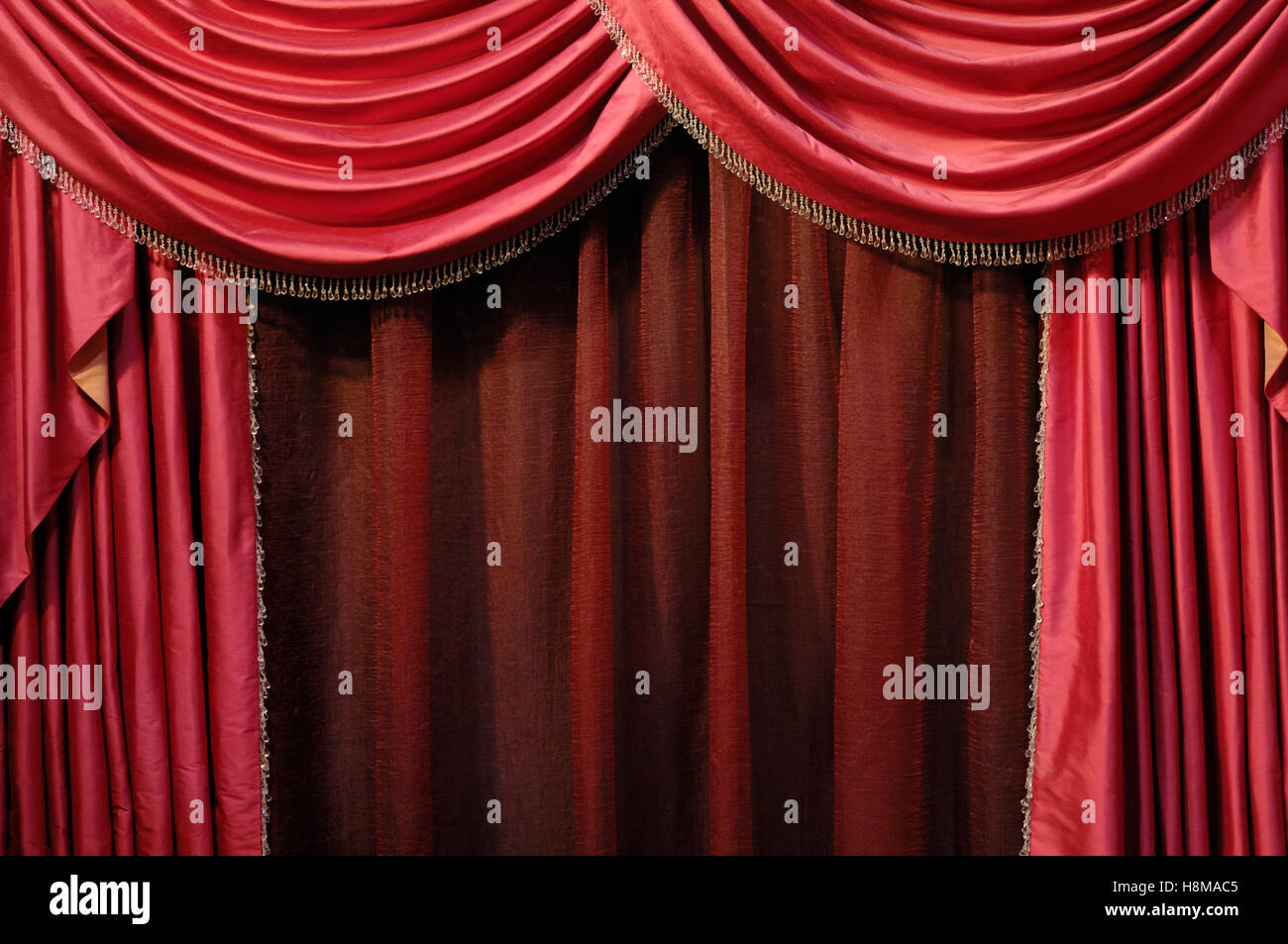 Red Curtain High Resolution Stock Photography and Images - Alamy