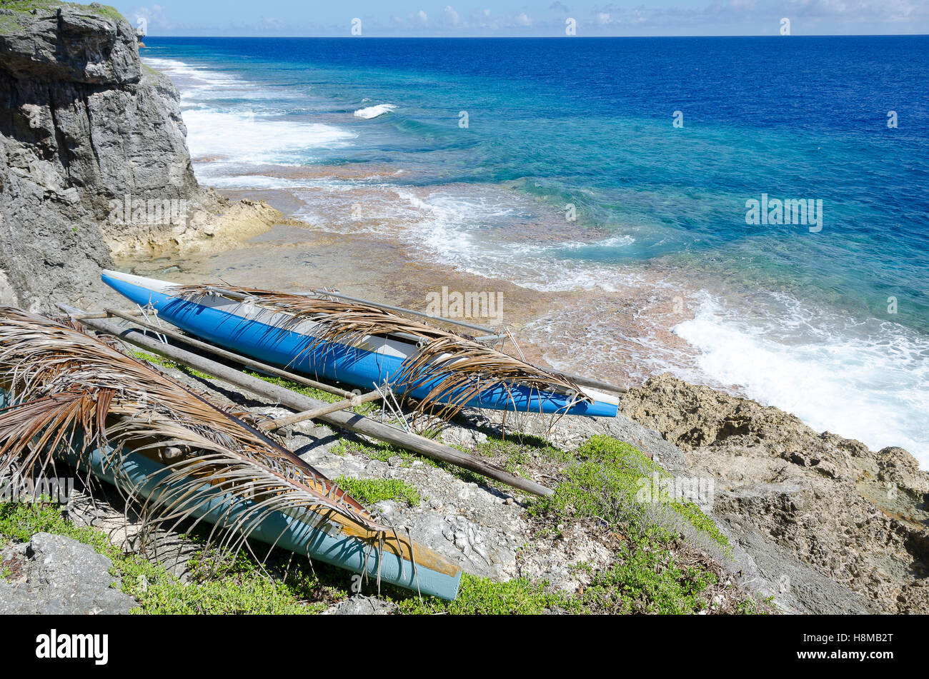 Polynesian canoe traditional hi-res stock photography and images - Alamy