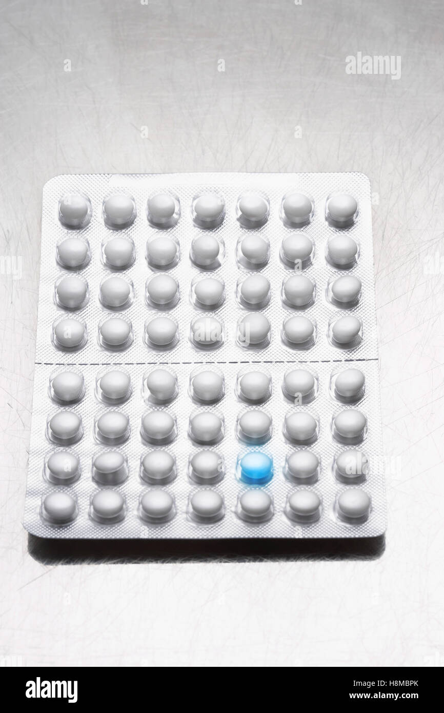 Medical packaging single use hi-res stock photography and images - Alamy