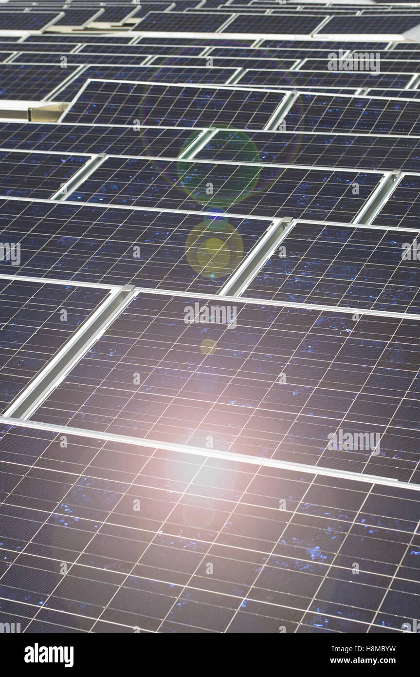 Solar panel arrangement hi-res stock photography and images - Alamy